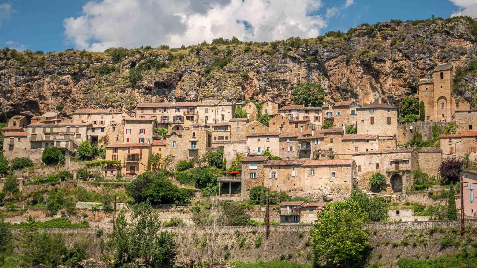 The best views of the Millau Viaduct | Explore Millau