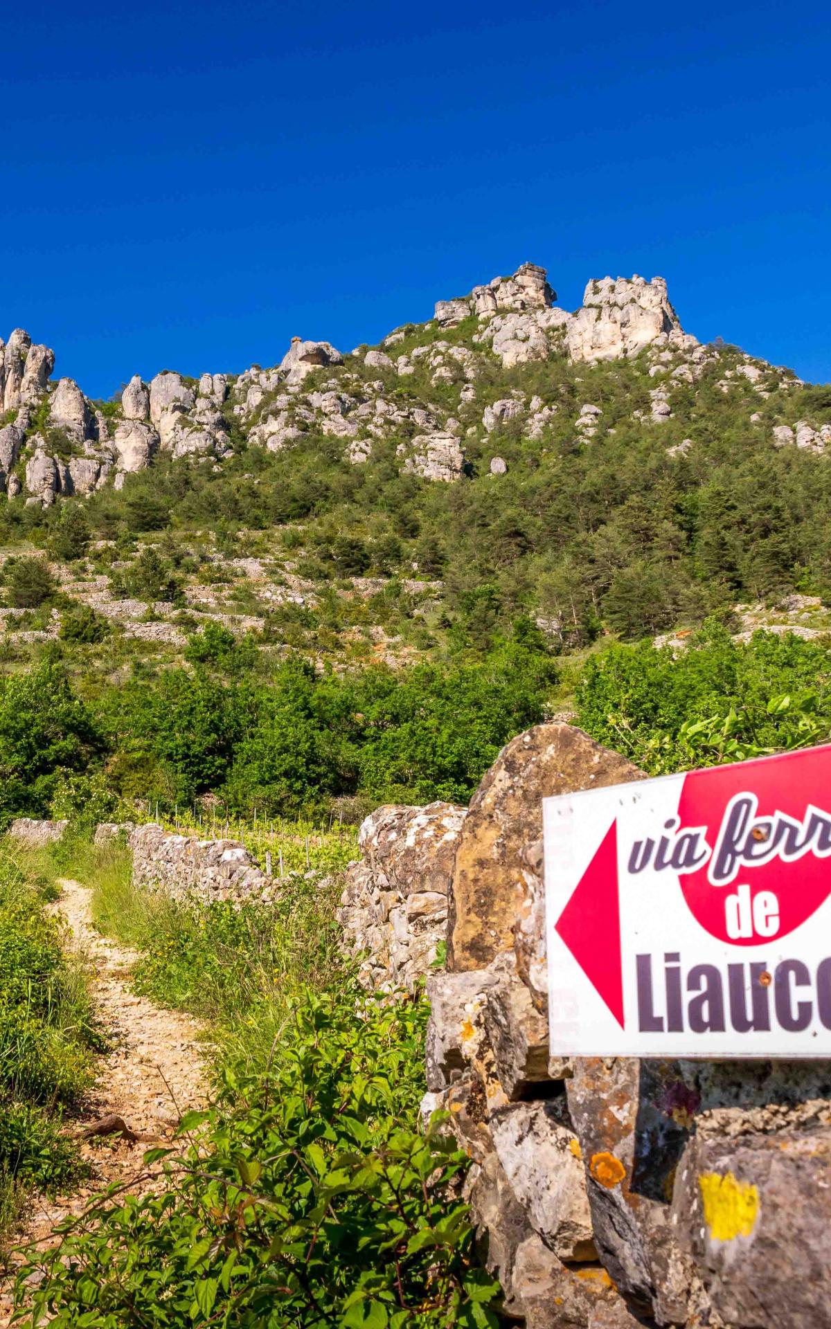 Aerial hike to the troglodyte villages of the Gorges du Tarn | Explore ...