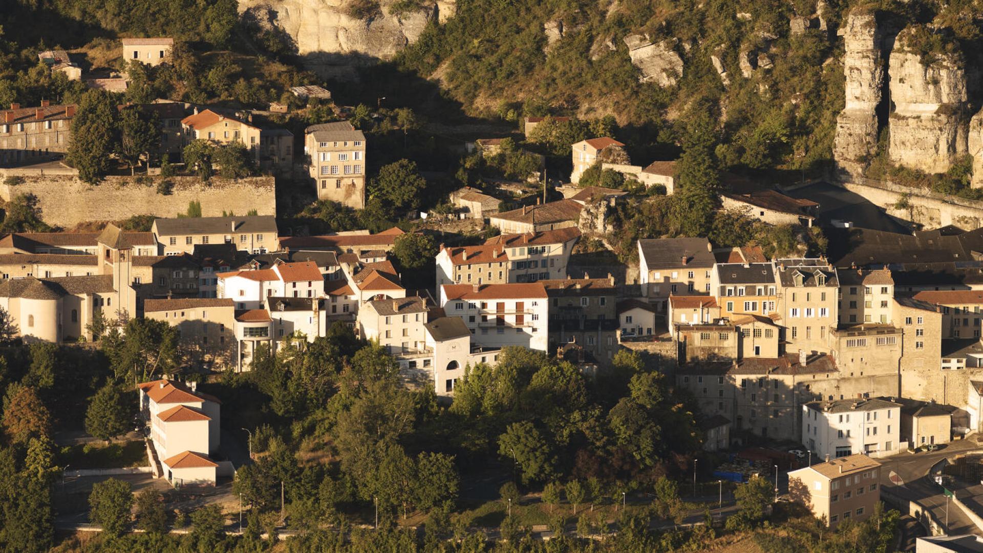 From the Sorgues valley to the rougiers | Explore Millau